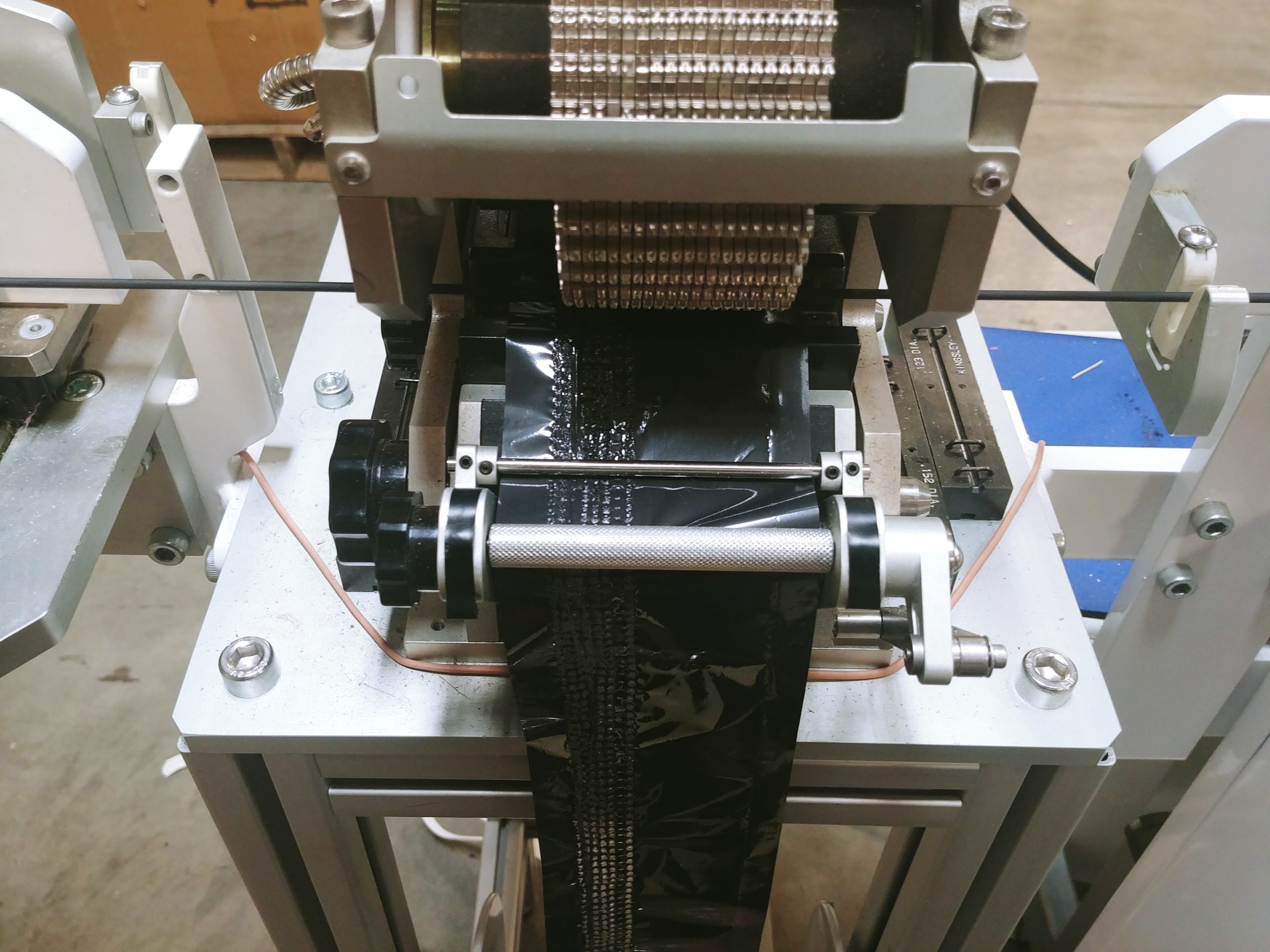 Artos CR22 Hot Stamper | Wire Harness Manufacturing